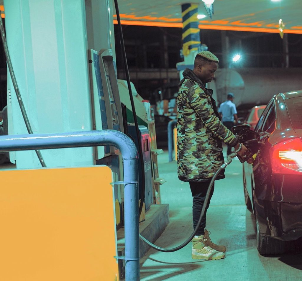 Lil Frosh Biography: Songs, Age, Net Worth, DMW Deal, Facts, Girlfriend ...