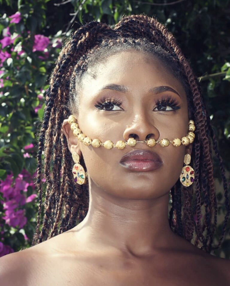 Deena Ade Biography: Age, Net Worth, Songs, Savage, Boyfriend ...