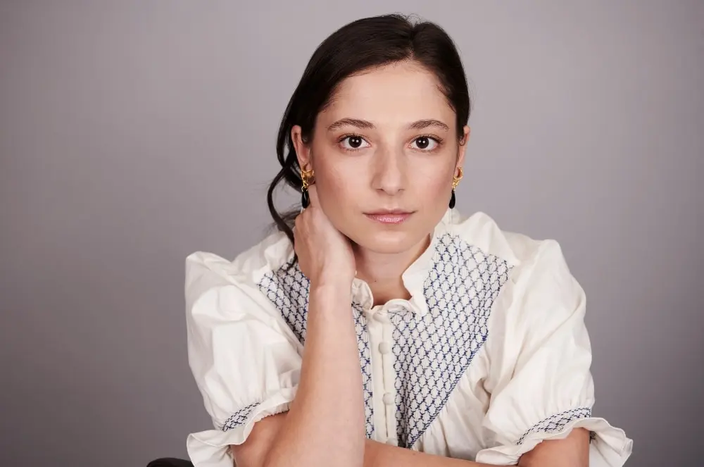 Elisha Applebaum Biography: Age, Movies, Net Worth, Boyfriend, Height ...