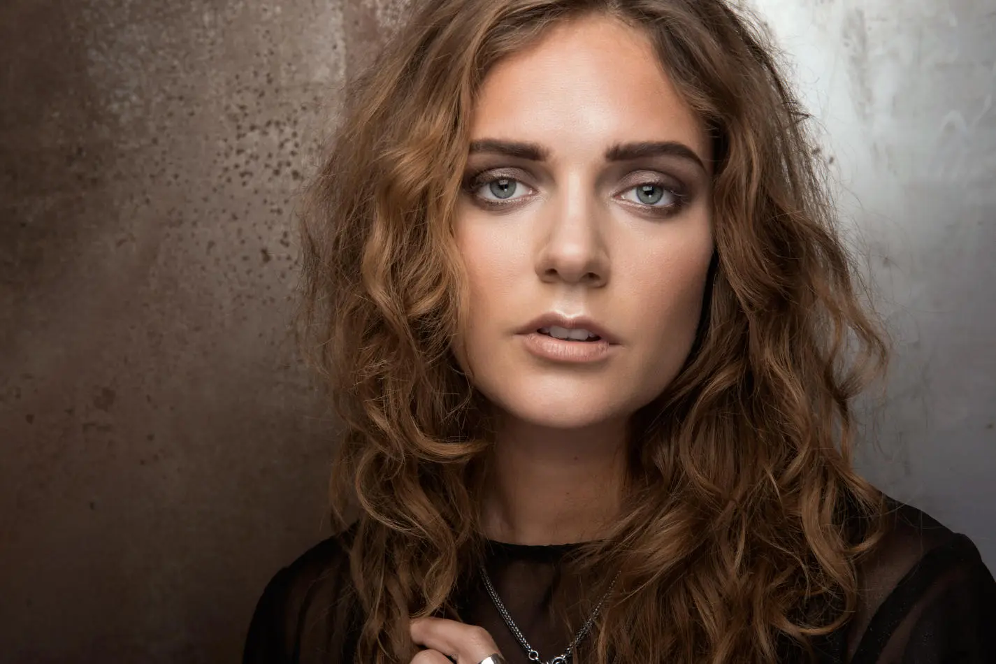 Tove Lo Biography: Songs, Age, Height, Net Worth, Instagram, Husband ...