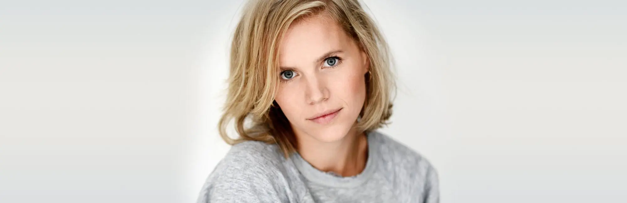 Caro Lenssen Biography: Age, Net Worth, Husband, Wikipedia, Boyfriend ...