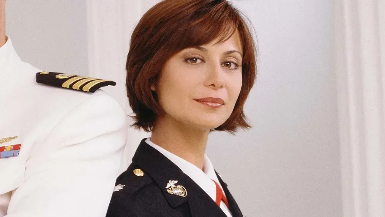 Catherine Bell Biography: Husband, Net Worth, Kids, Age, Jewelry ...