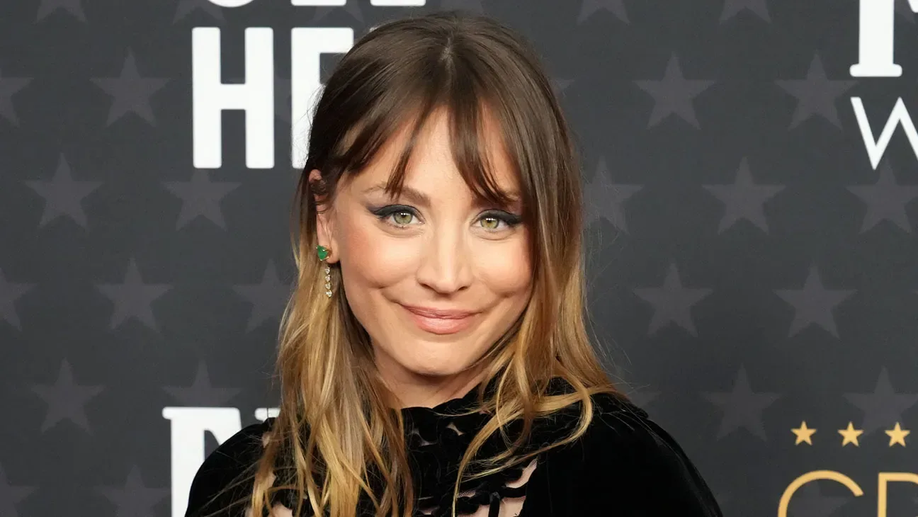 Kaley Cuoco Biography: Net Worth, Age, Sister, Height, Spouse, TV Shows ...