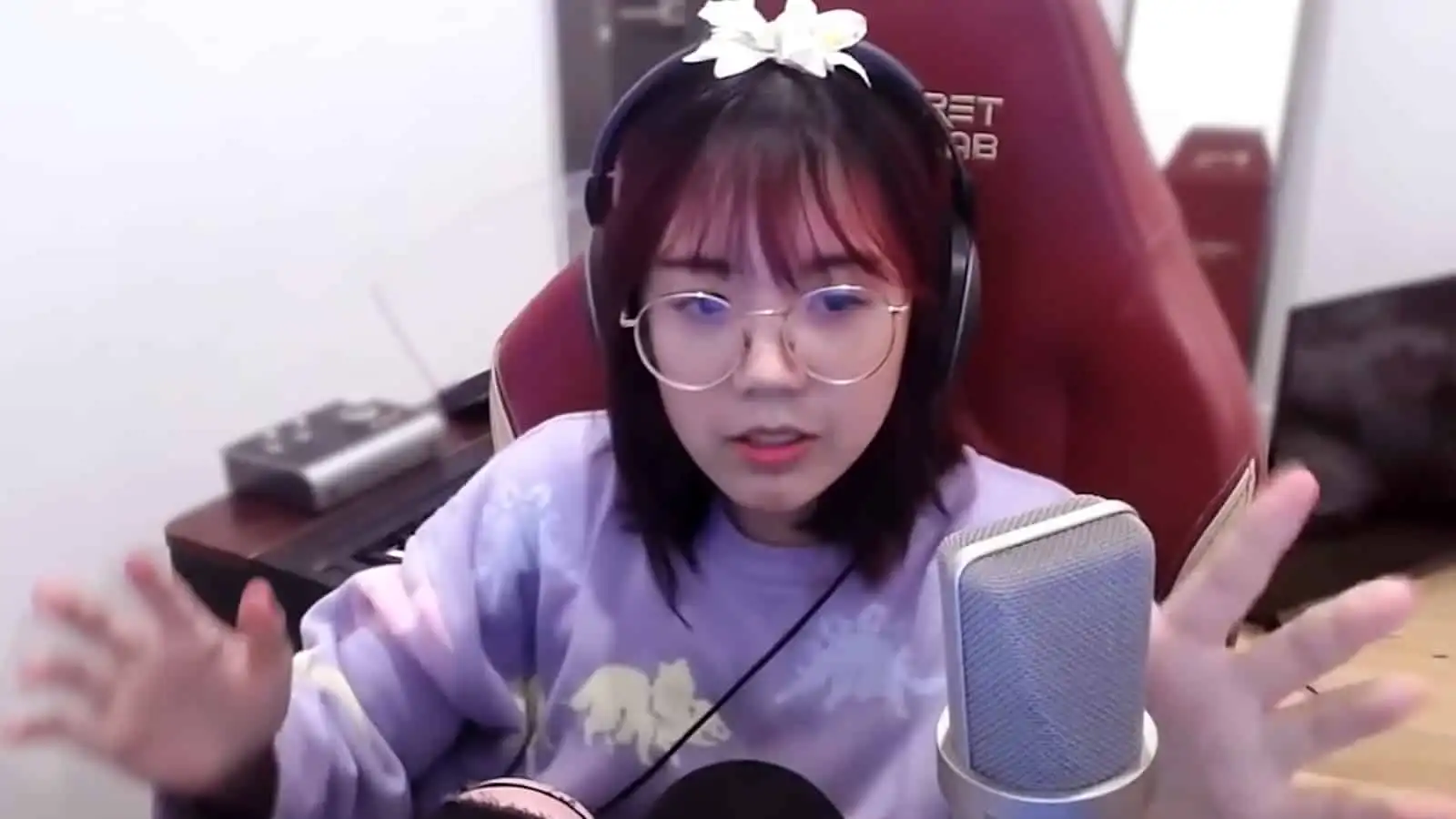 LilyPichu Biography: Boyfriend, Real Name, Age, Net Worth, Nationality ...