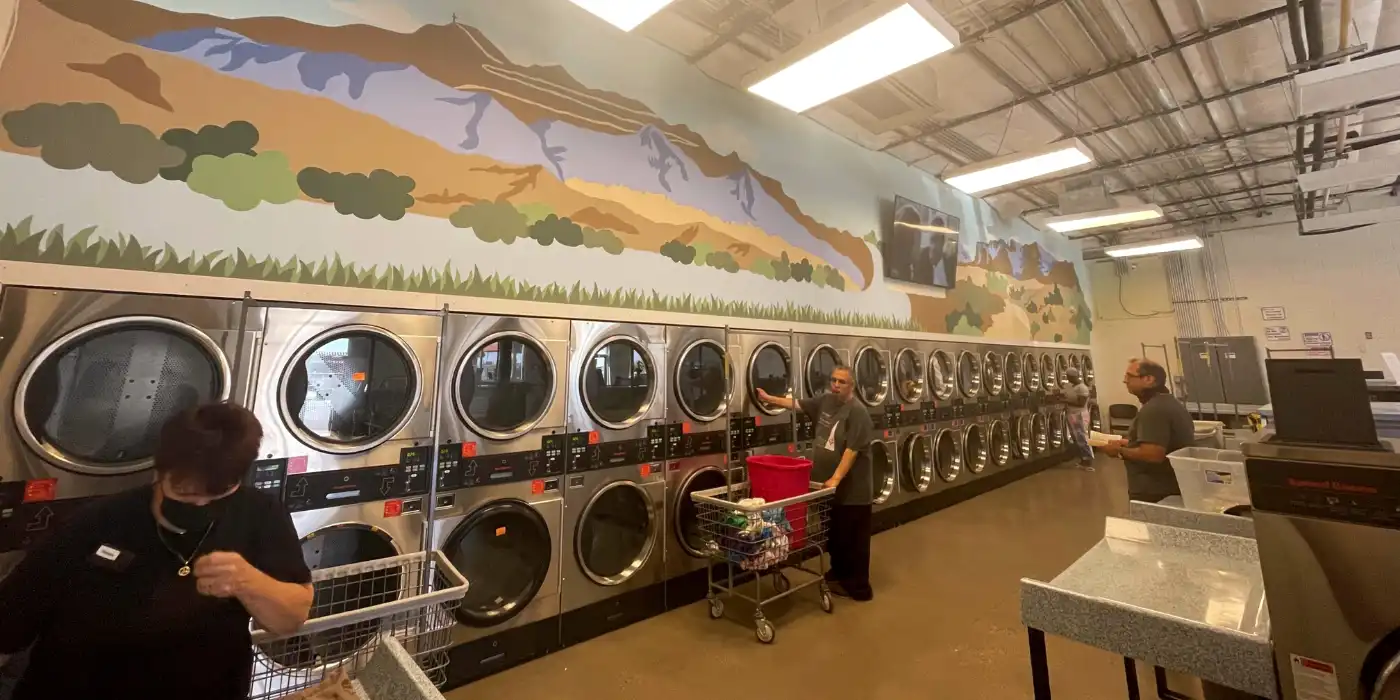 Exploring the Option of Coin Laundry Service and its Benefits