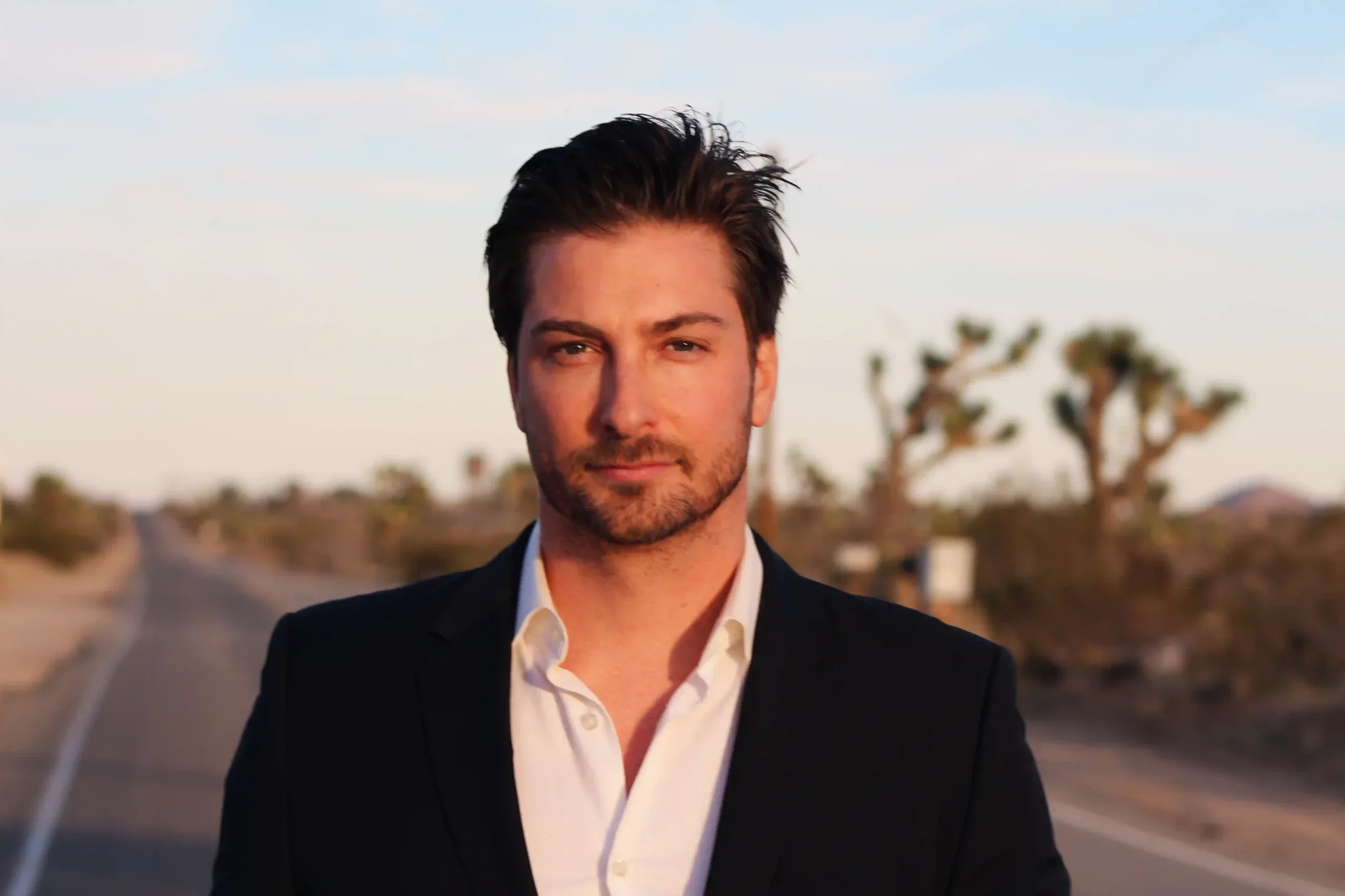 Daniel Lissing Biography: Wife, Age, Movies, Net Worth, Cancer, Height ...