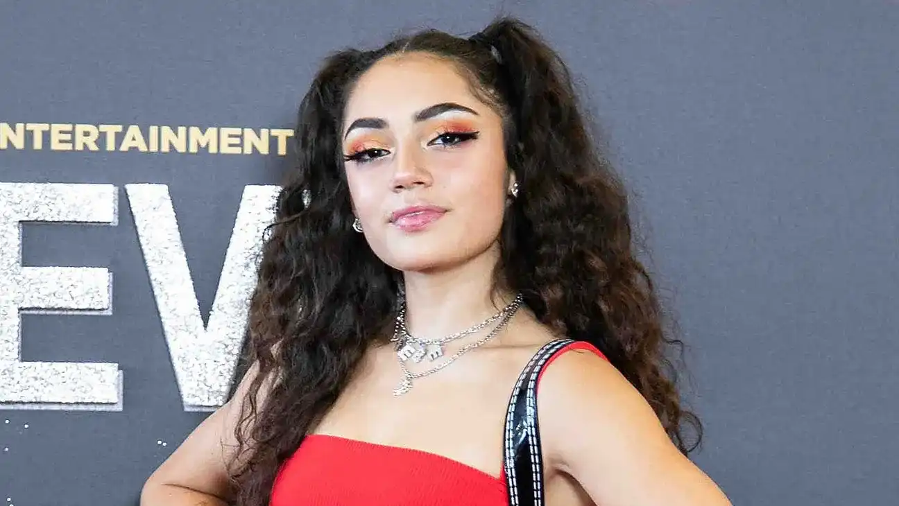 Avani Gregg Biography: Age, Parents, Height, Net Worth, Instagram ...
