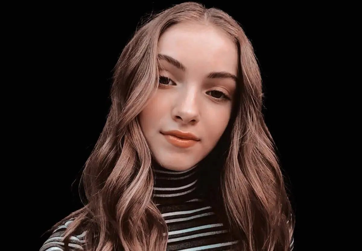 Lauren Orlando Biography: Age, Height, College, Net Worth, Boyfriend ...