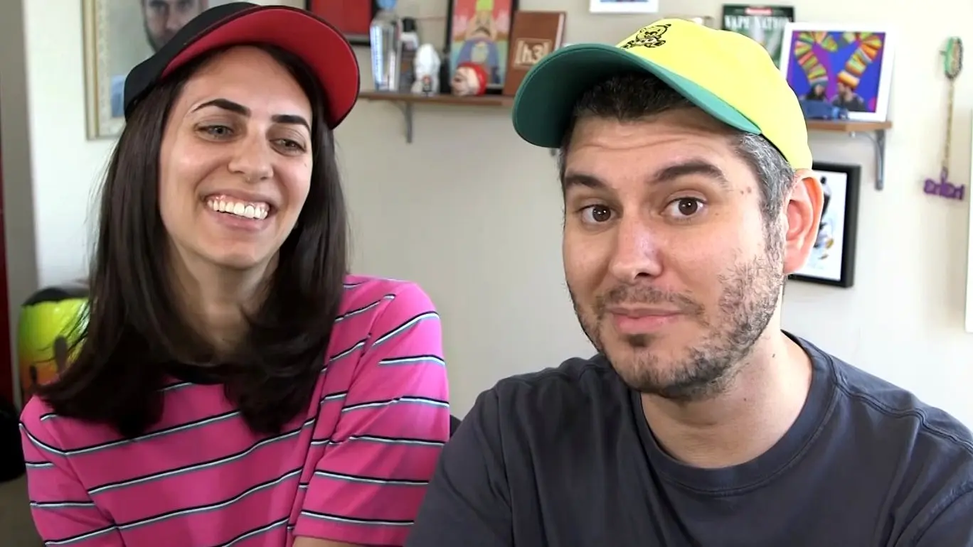 Ethan Klein Biography: Age, Net Worth, Wife, Twitter, Height, Wiki ...
