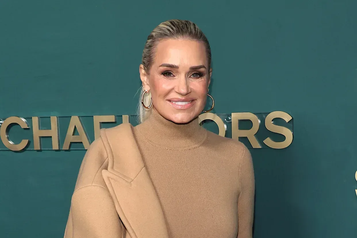 Yolanda Hadid Biography: Boyfriend, Net Worth, Children, Age, Husband ...