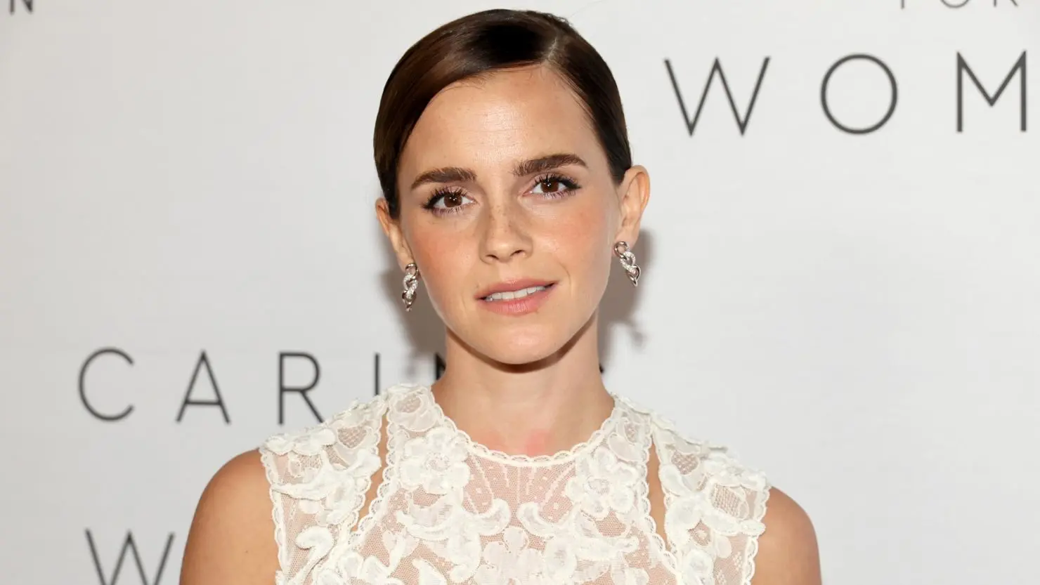 Emma Watson Biography: Movies, Husband, Net Worth, Height, Age ...