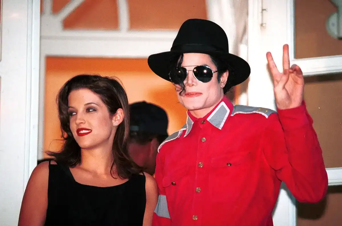 Michael Jackson's Wife: A Timeline Of The Popstar Two Marriages