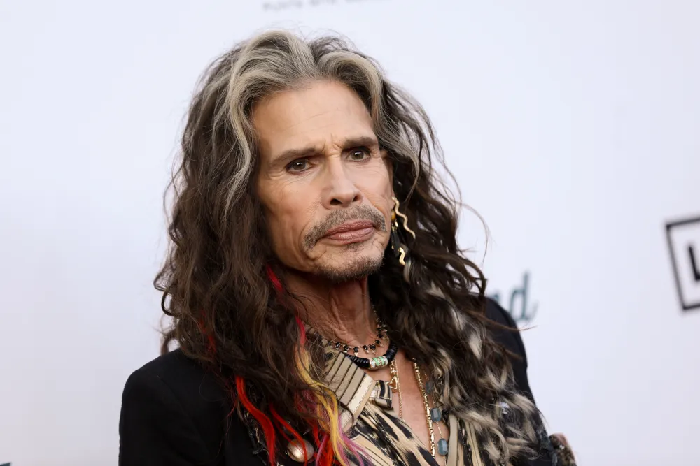 Steven Tyler Biography: Movies, Wife, Age, Net Worth, Height, Children ...
