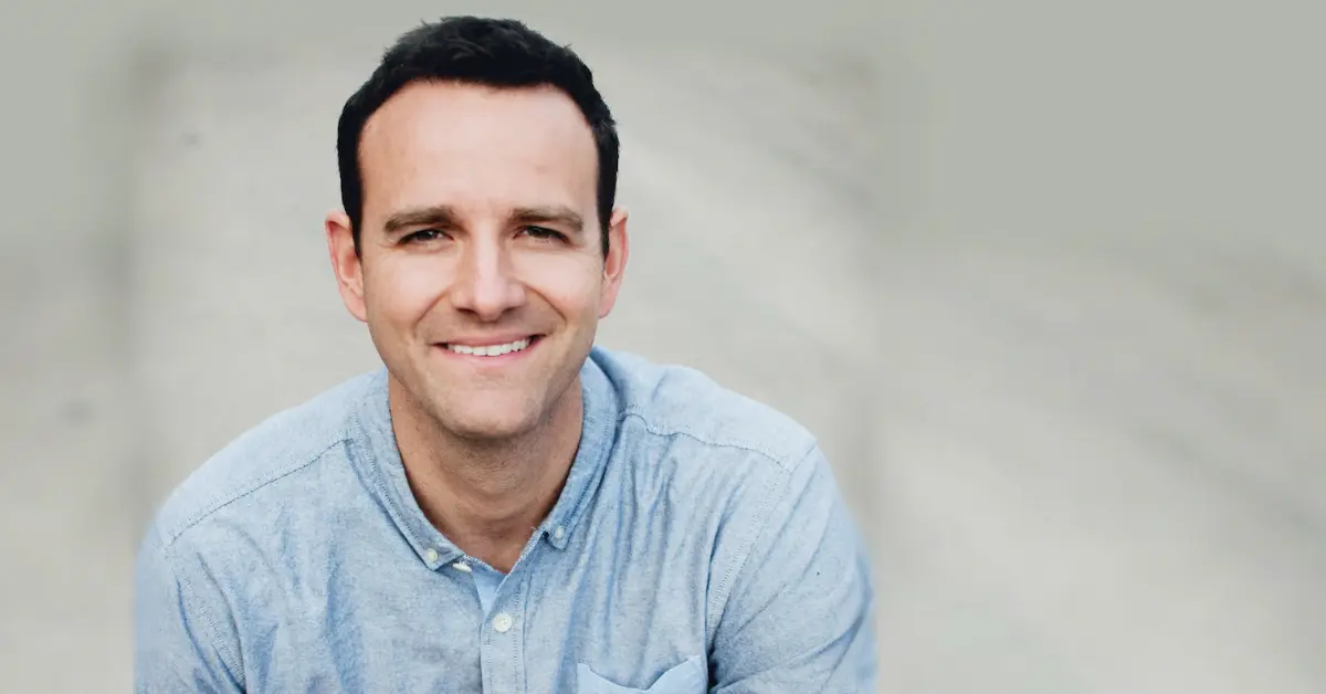 David Butler Biography: Age, Net Worth, Siblings, Height, Wiki, Spouse ...