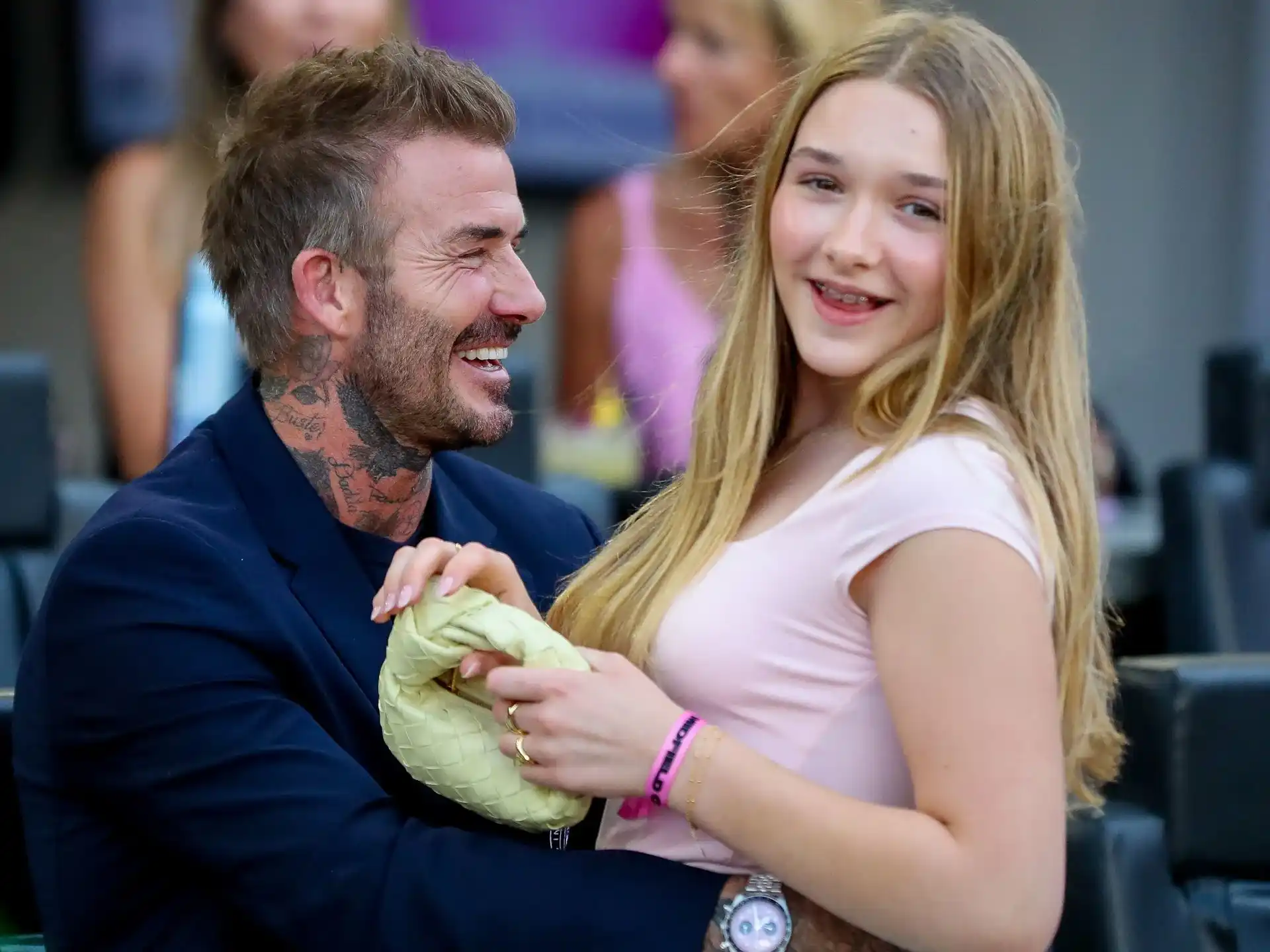 David Beckham's daughter, Harper Beckham Biography: Boyfriend, Net ...