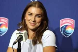 Alex Morgan Biography: Stats, Age, Wikipedia, Net Worth, Husband ...