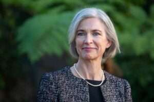 Jennifer Doudna Biography: Age, Net Worth, Nationality, Wikipedia ...