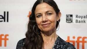 Justine Bateman Biography: Movies, TV Shows, Age, Net Worth, Wikipedia ...