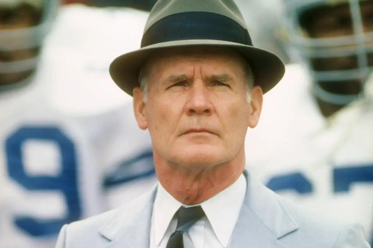 Tom Landry Biography: Net Worth, Wife, Age, Instagram, Height ...