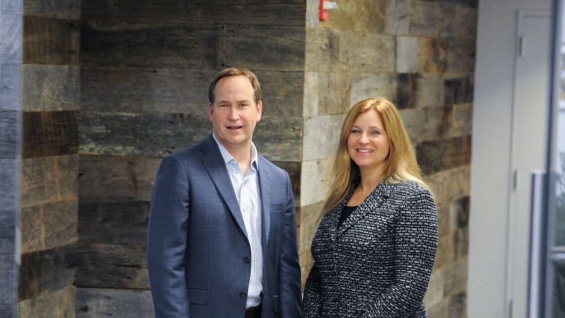 S. Robson Walton's daughter Carrie Walton Penner Bio: Husband, Age, Net ...