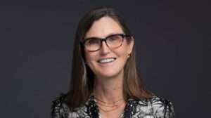 Cathie Wood Biography: Parents, Siblings, Children, Age, Net Worth ...