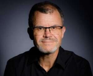 Dominic Holland Biography: Dad, Net Worth, Height, Children ...