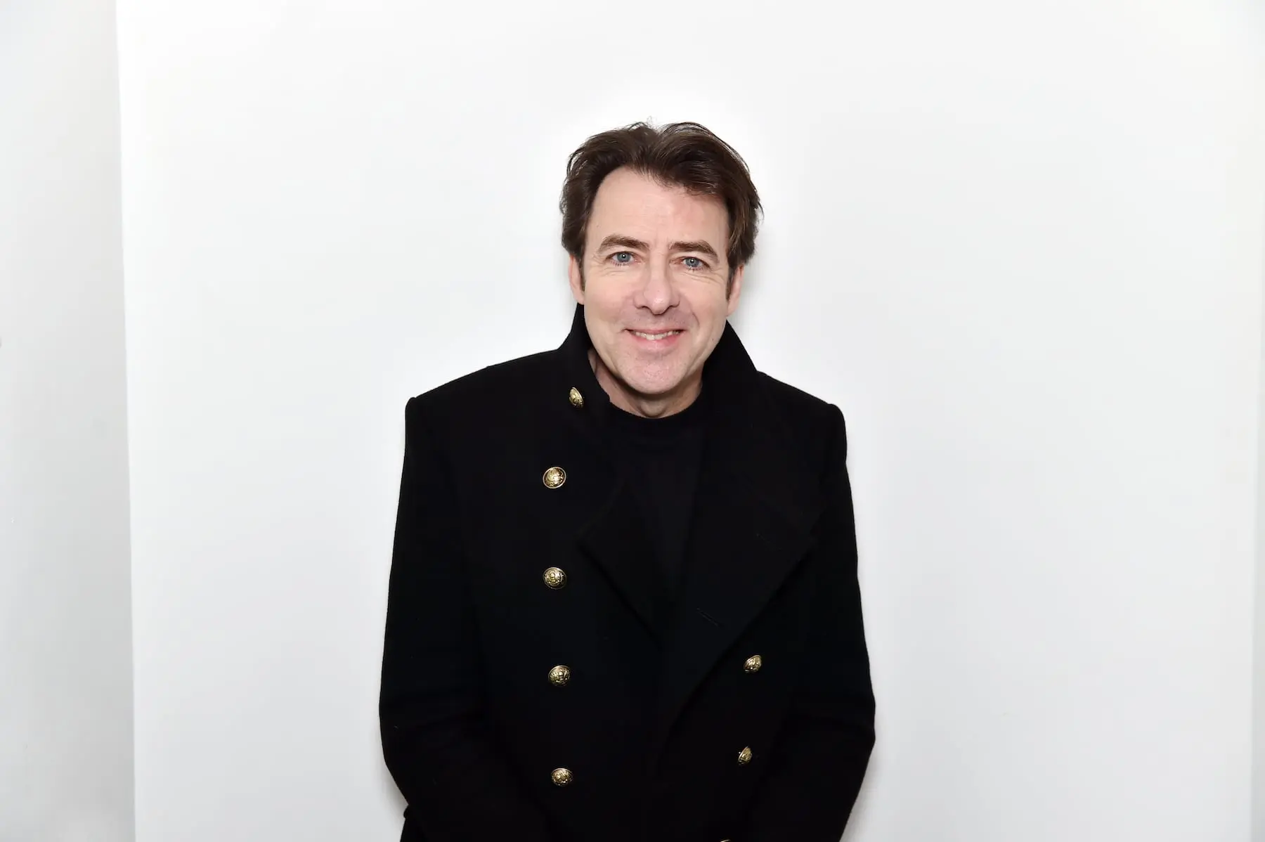 Jonathan Ross Bio: Wife, Age, Net Worth, Wiki, Brother, Movies ...