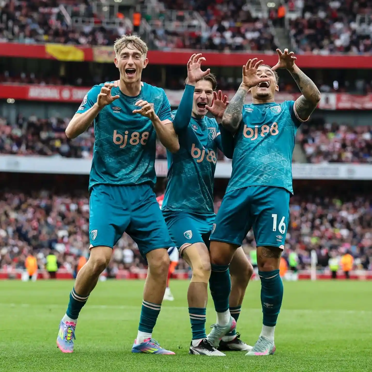 Dean Huijsen Bio: Age, Parents, Stats, Girlfriend, Net Worth, Salary ...