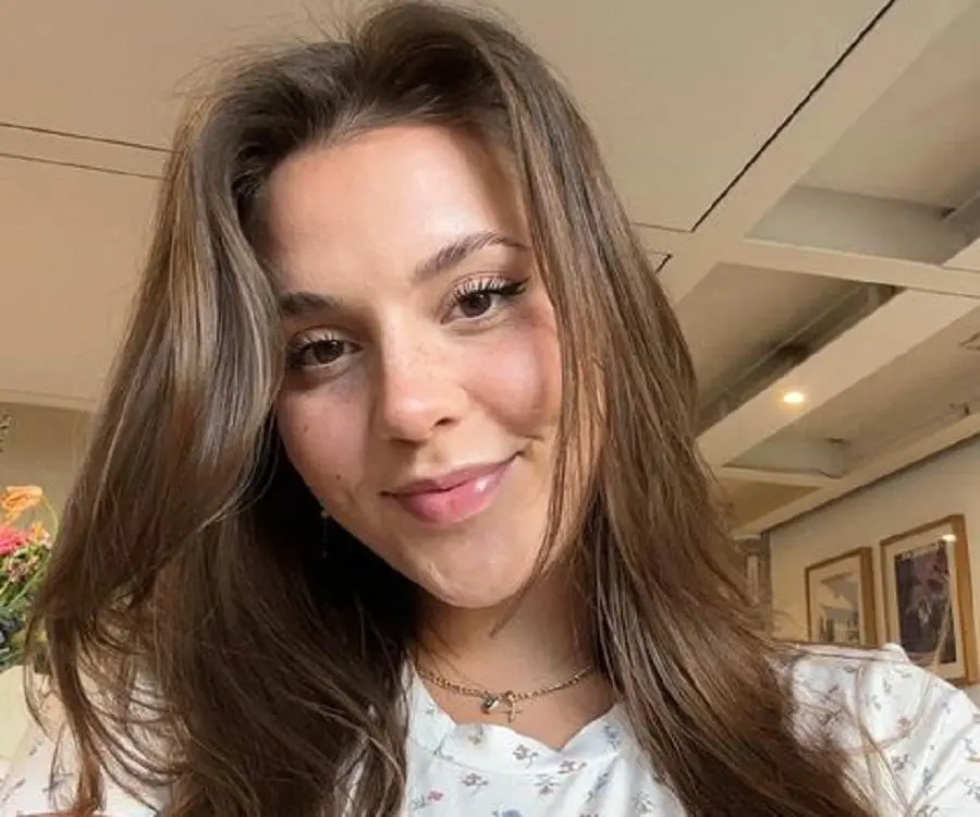 May Ridts Biography: Age, Net Worth, TikTok, Family, Height, Boyfriend ...
