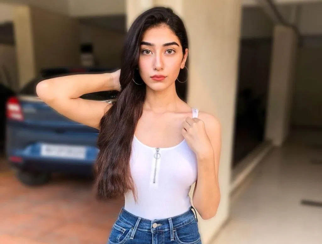 Nazila Sitaisha Biography: Wife, Age, Net Worth, Children, Height ...