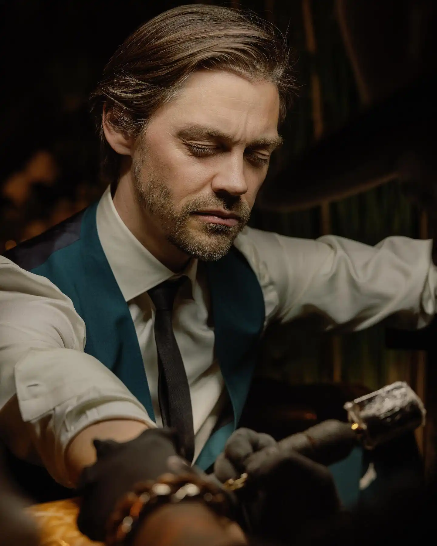 Tom Payne Biography: Awards, Movies, Kids, Height, Ethnicity, Age, Net ...