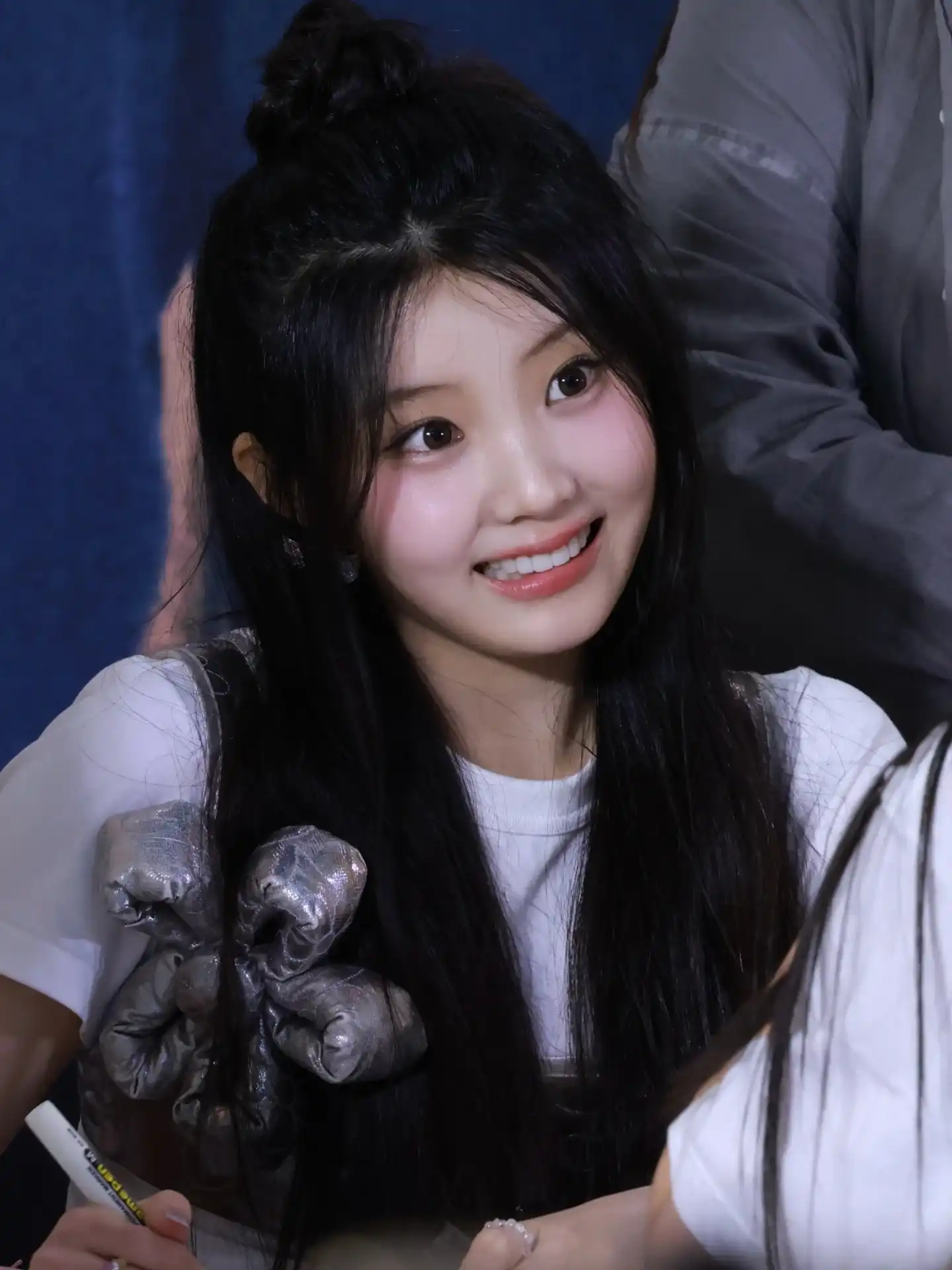 Wonhee Biography: Ethnicity, Age, Net Worth, Siblings, Parents, Music, ILLIT, Awards