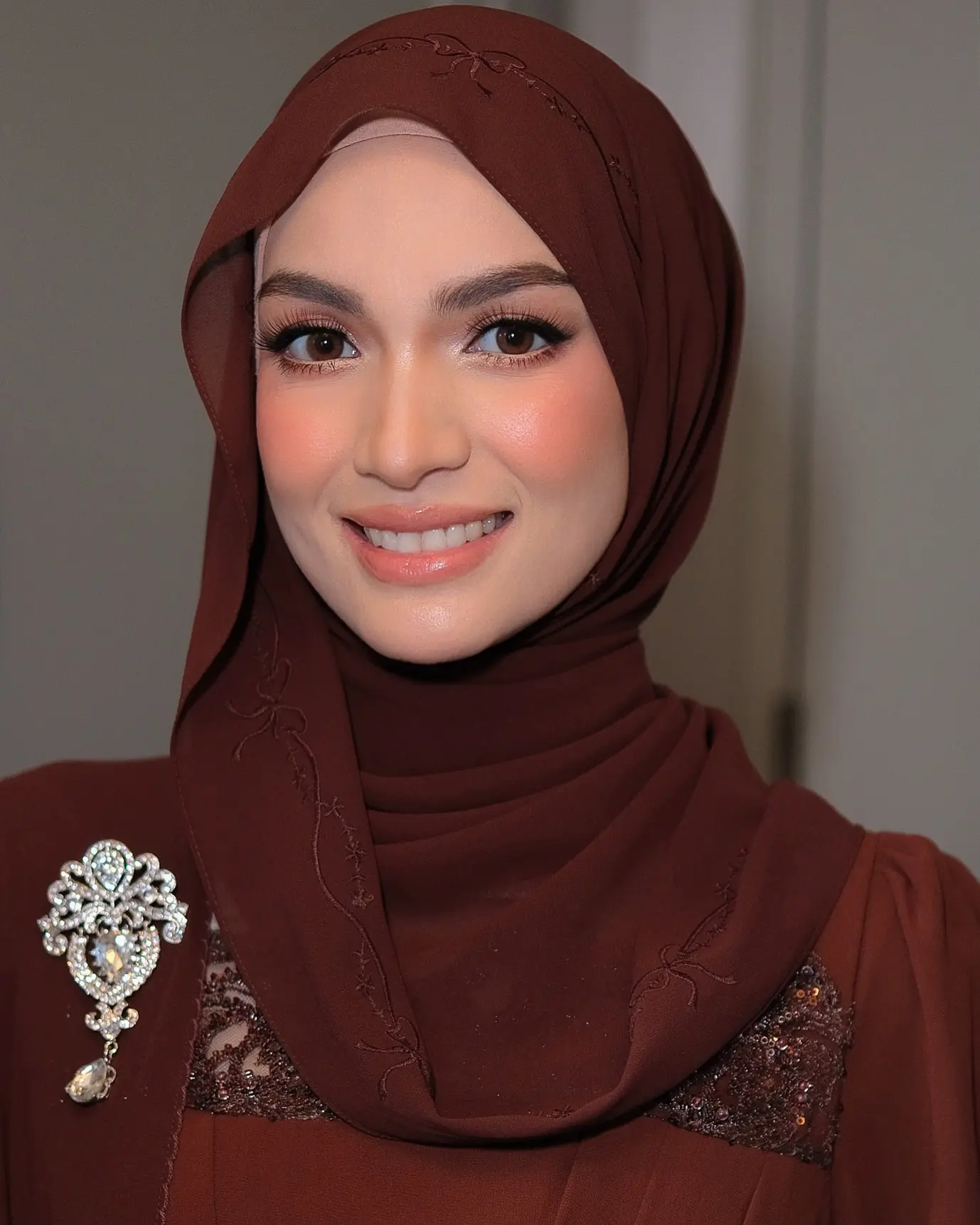 Amyra Rosli Biography: Husband, Kids, Height, Ethnicity, Age, Net Worth ...