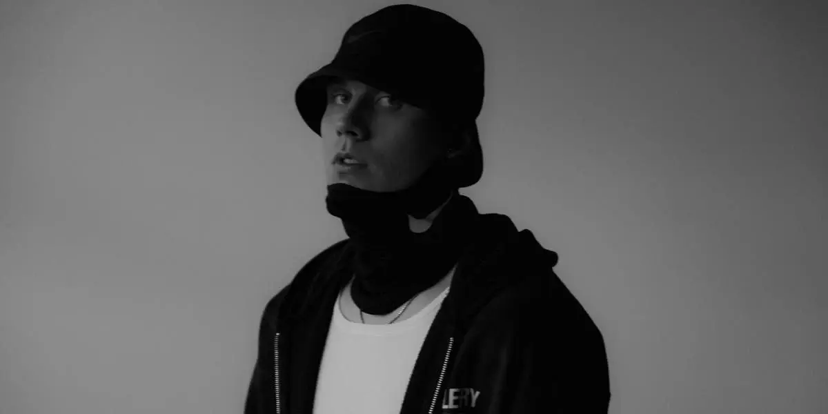 Sliki Biography: Age, Girlfriend, Net Worth, Songs, Nationality, Height ...