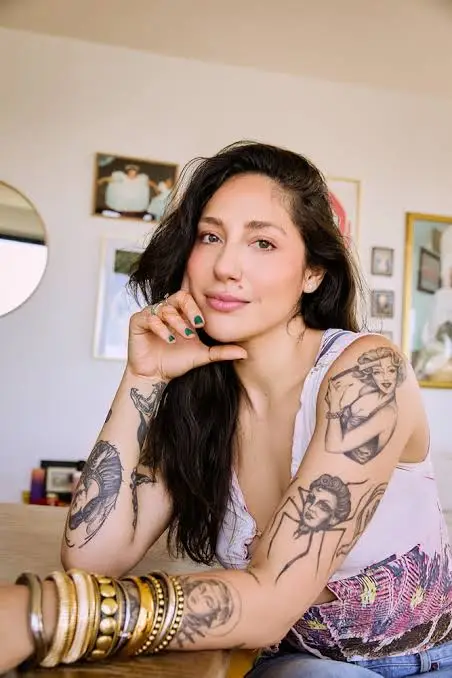 Estefania Pessoa Biography: Age, Boyfriend, Height, Net Worth, YouTube ...