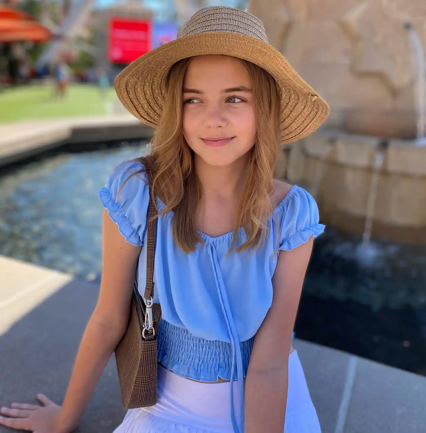 Marta Kessler Biography: Films, Boyfriend, Height, Ethnicity, Age, Net ...