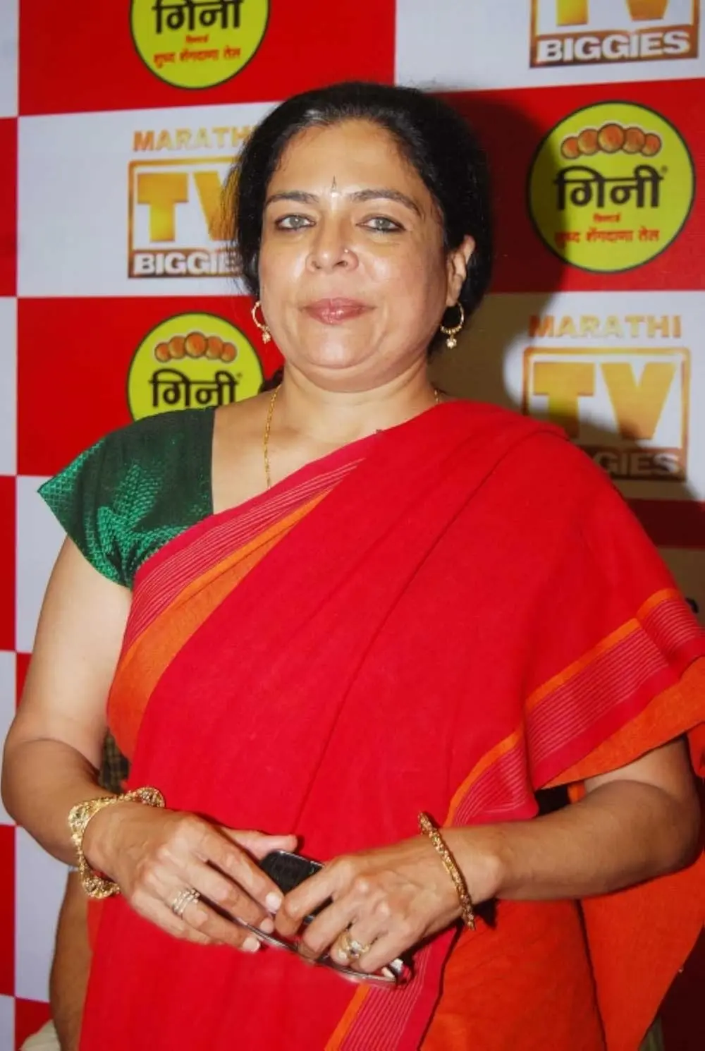 Reema Lagoo Biography: Husband, Age, Movies, Net Worth, Height ...