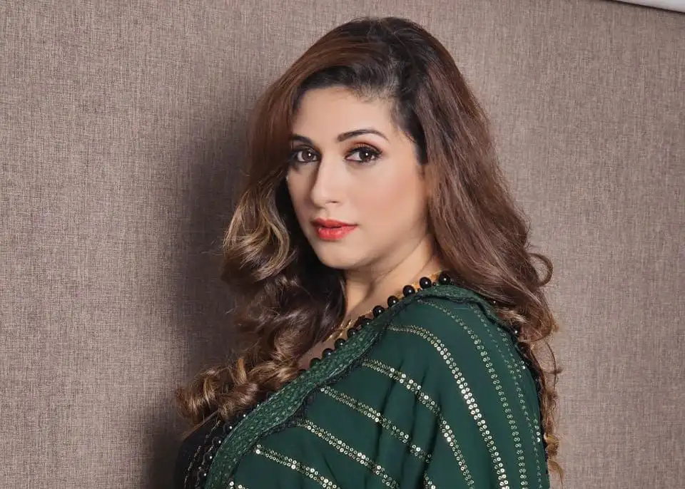 Vahbiz Dorabjee Biography: Husband, Age, Movies, Height, Net Worth, TV ...