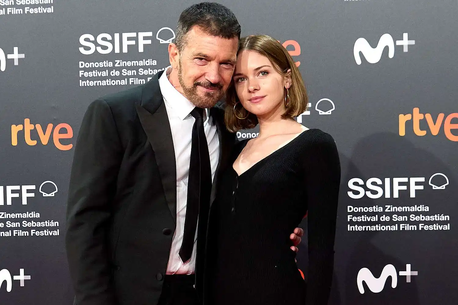 Antonio Banderas' daughter, Stella Banderas Biography: Age, Fiancé, Net ...
