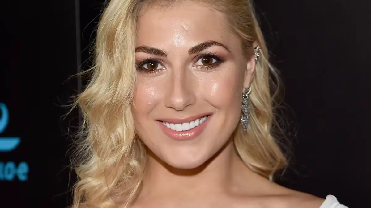 Emma Slater Biography: Spouse, Age, Net Worth, Siblings, Parents ...