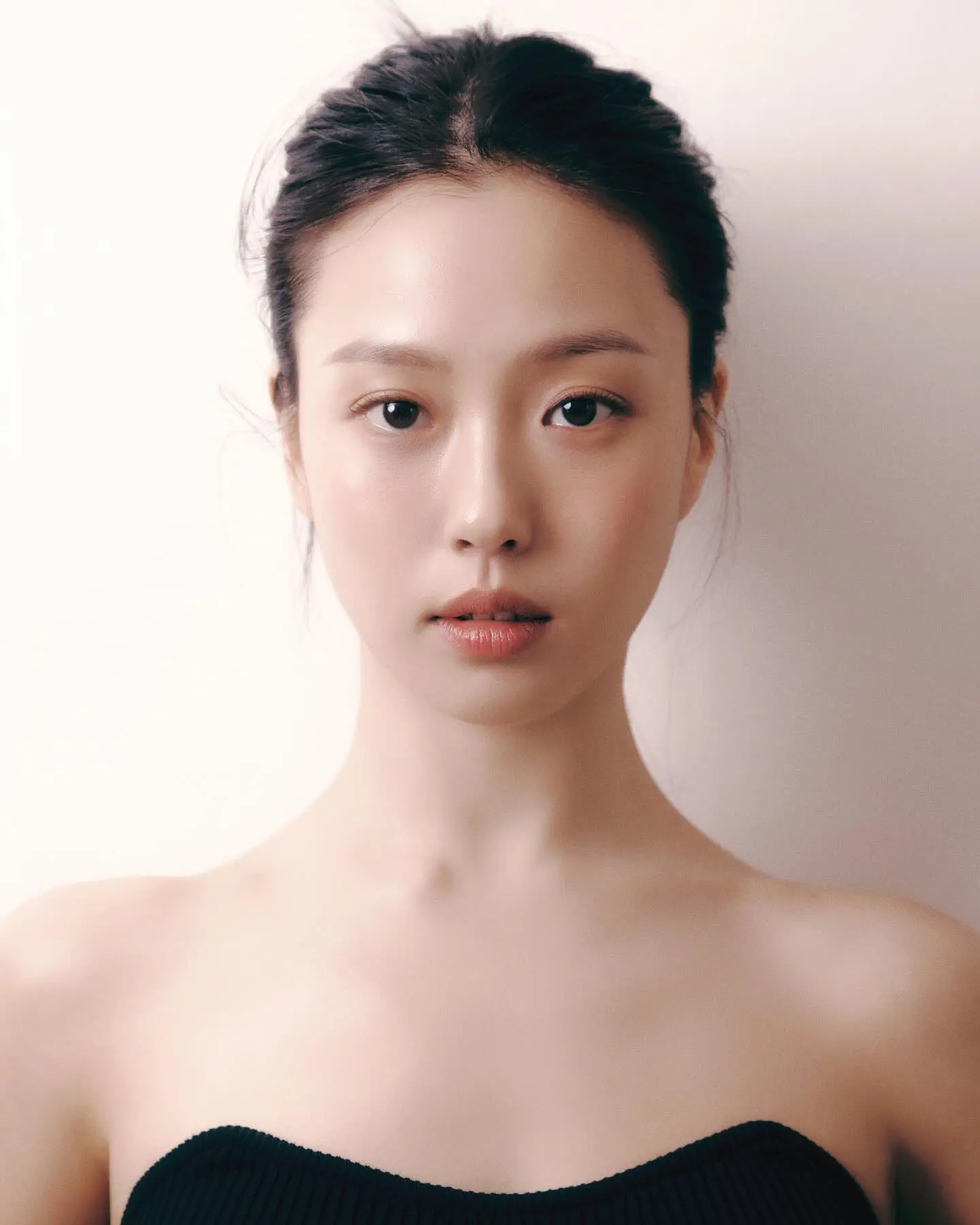 Go Min-si Biography: Birthday, Boyfriend, Family, Pictures, Net Worth ...