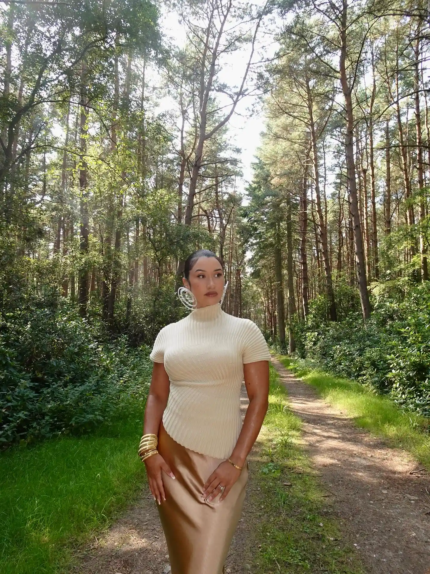 Cleo Sol Biography: Age, Net Worth, Height, Siblings, Parents, Music ...