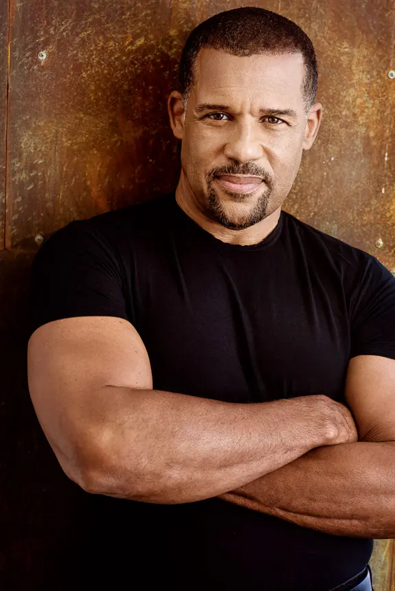 Peter Parros Biography: Wife, Age, Children, Net Worth, Height, Movies ...