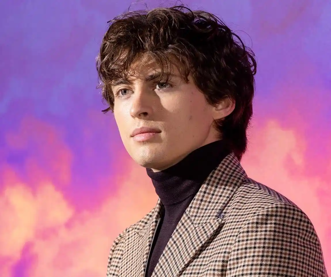 Dempsey Bryk Biography: Girlfriend, Age, Net Worth, Movies & TV Shows ...