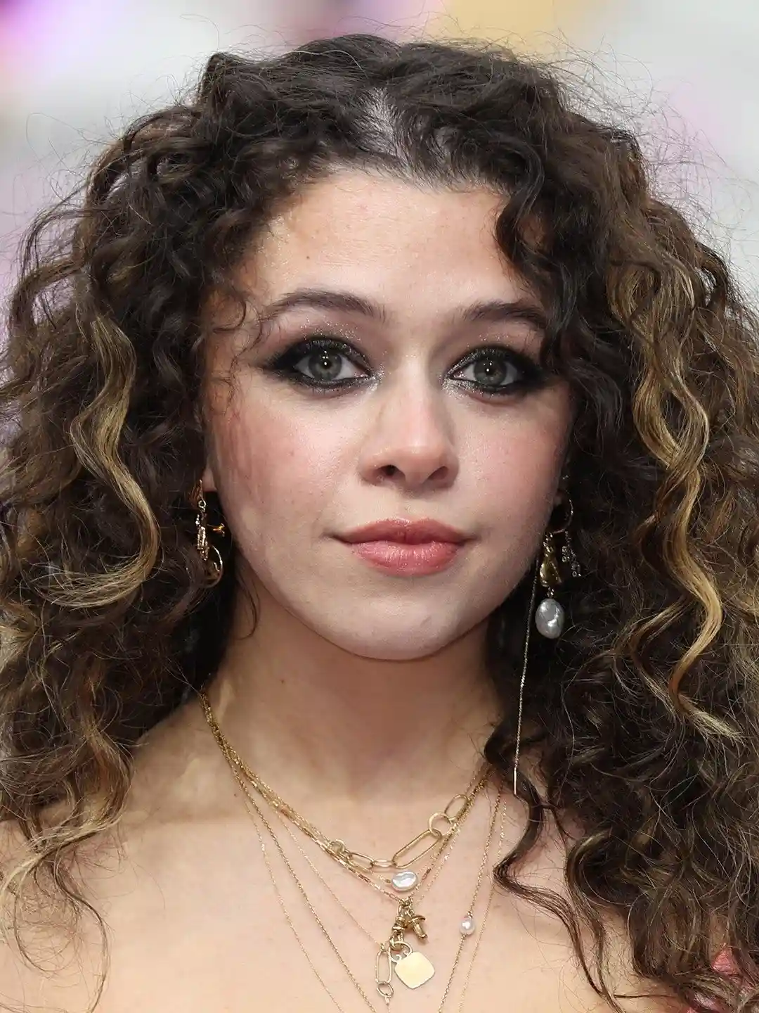 Isis Hainsworth Biography: Boyfriend, Age, Height, Net Worth, Movies ...