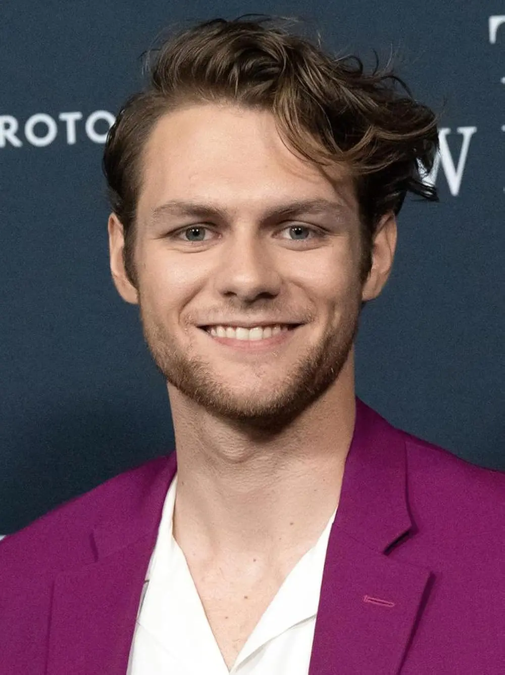 Ty Simpkins Biography: Girlfriend, Age, Height, Net Worth, Parents ...