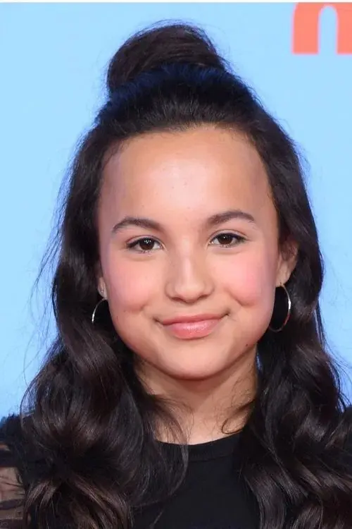 Kyra Isako Smith Biography: Age, Boyfriend, Net Worth, Height, Movies ...