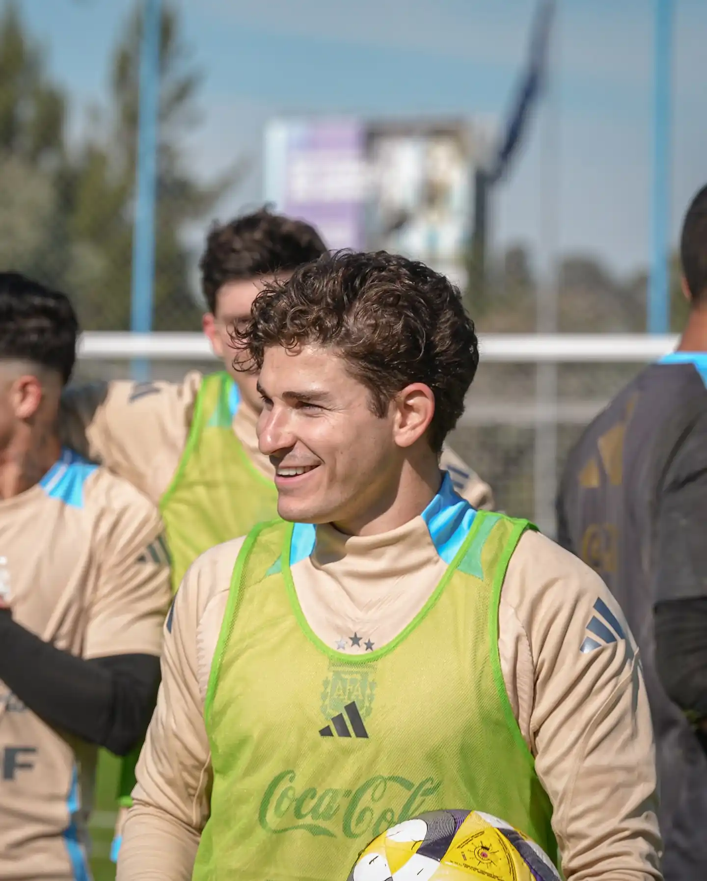 Julián Álvarez Biography: Girlfriend, Country, Siblings, Parents, Age ...