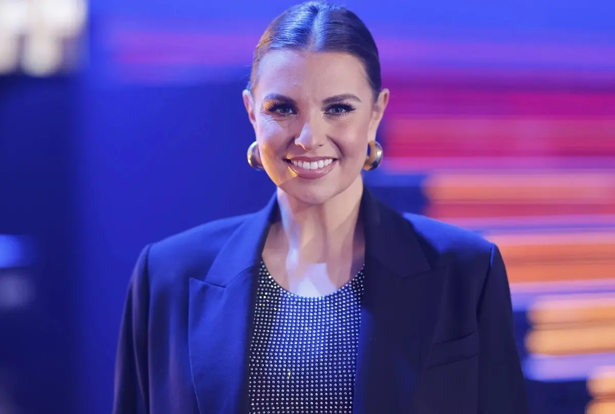 Laura Wontorra Biography: Age, Husband, Net Worth, Height, Career ...