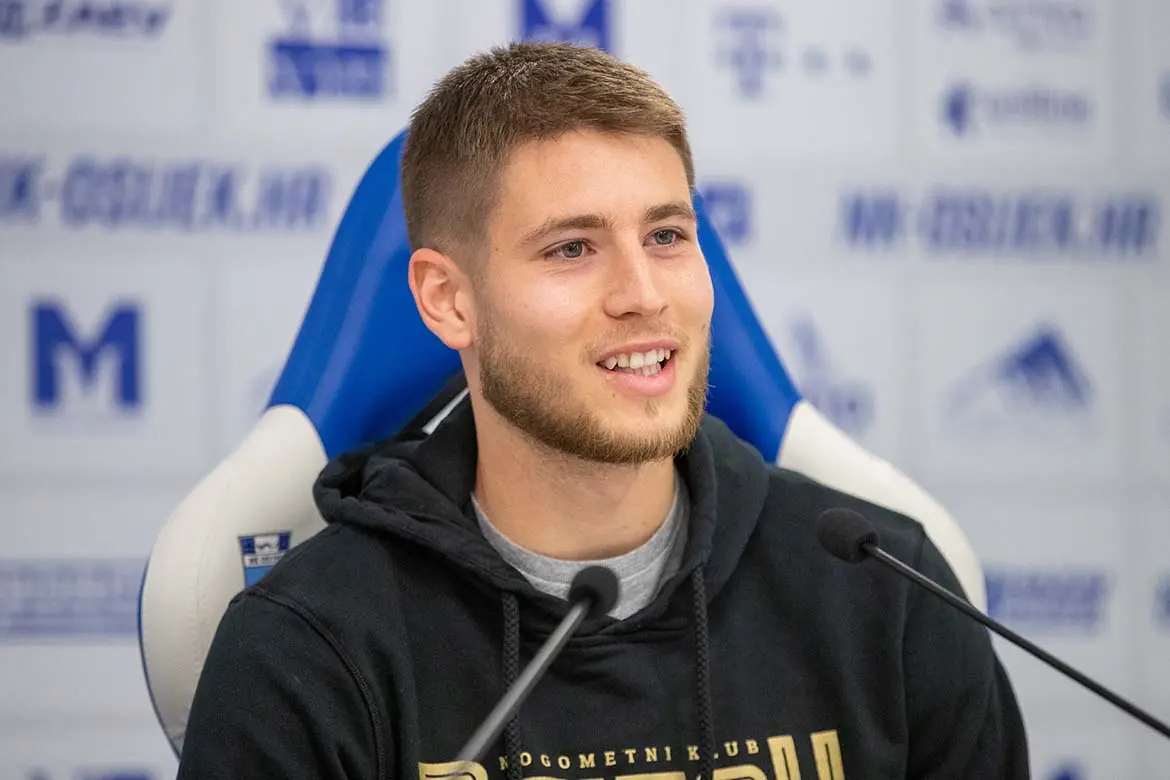 Mihael Žaper Biography: Age, Net Worth, Height, Club, Salary, Croatia ...